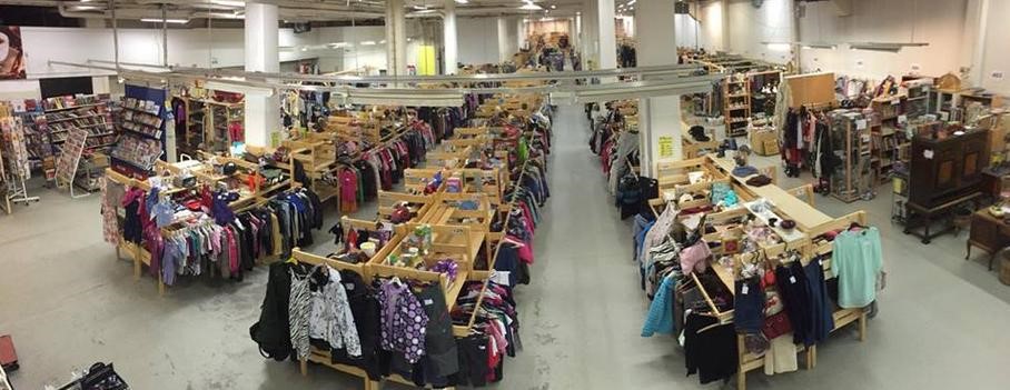 KIRPPUTORIT, PORI – Kirpputoriblogi Kimpsutjakampsut
